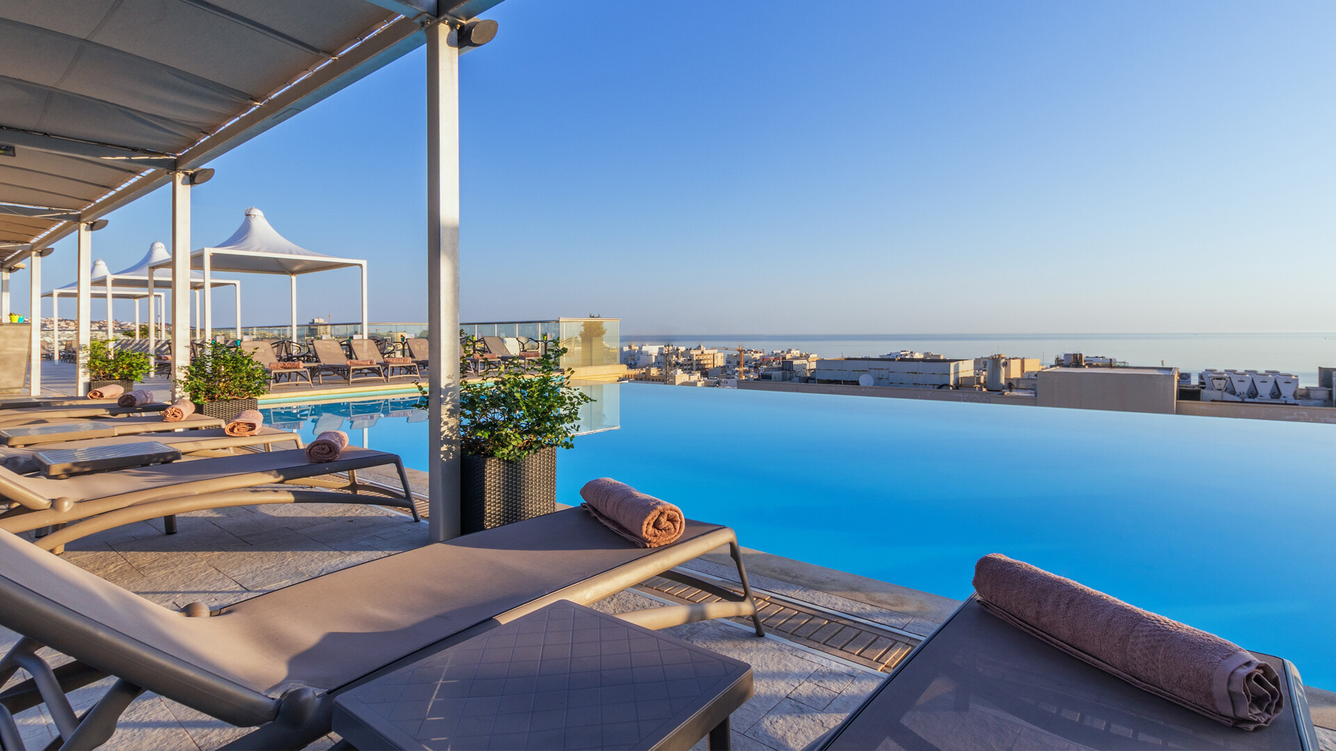 Explore Sliema and Enjoy the Best Afternoon Tea in Malta