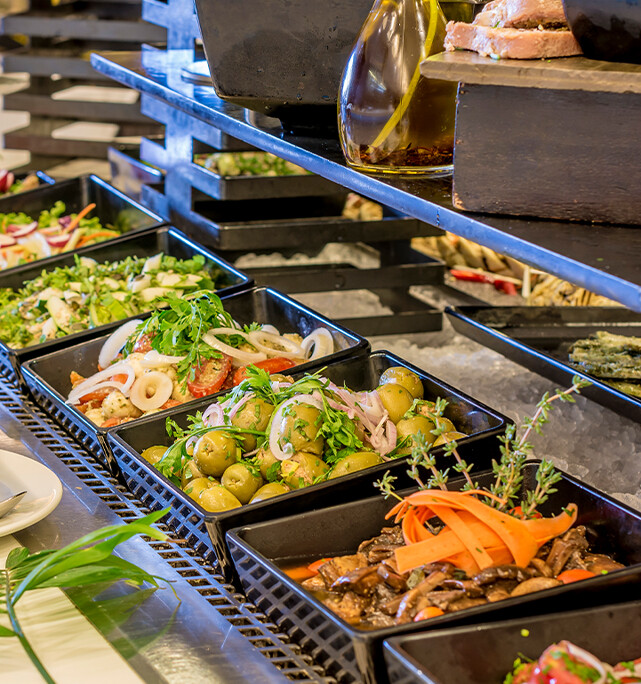 Greek & Lebanese Night at The Tabloid - AX The Palace Hotel